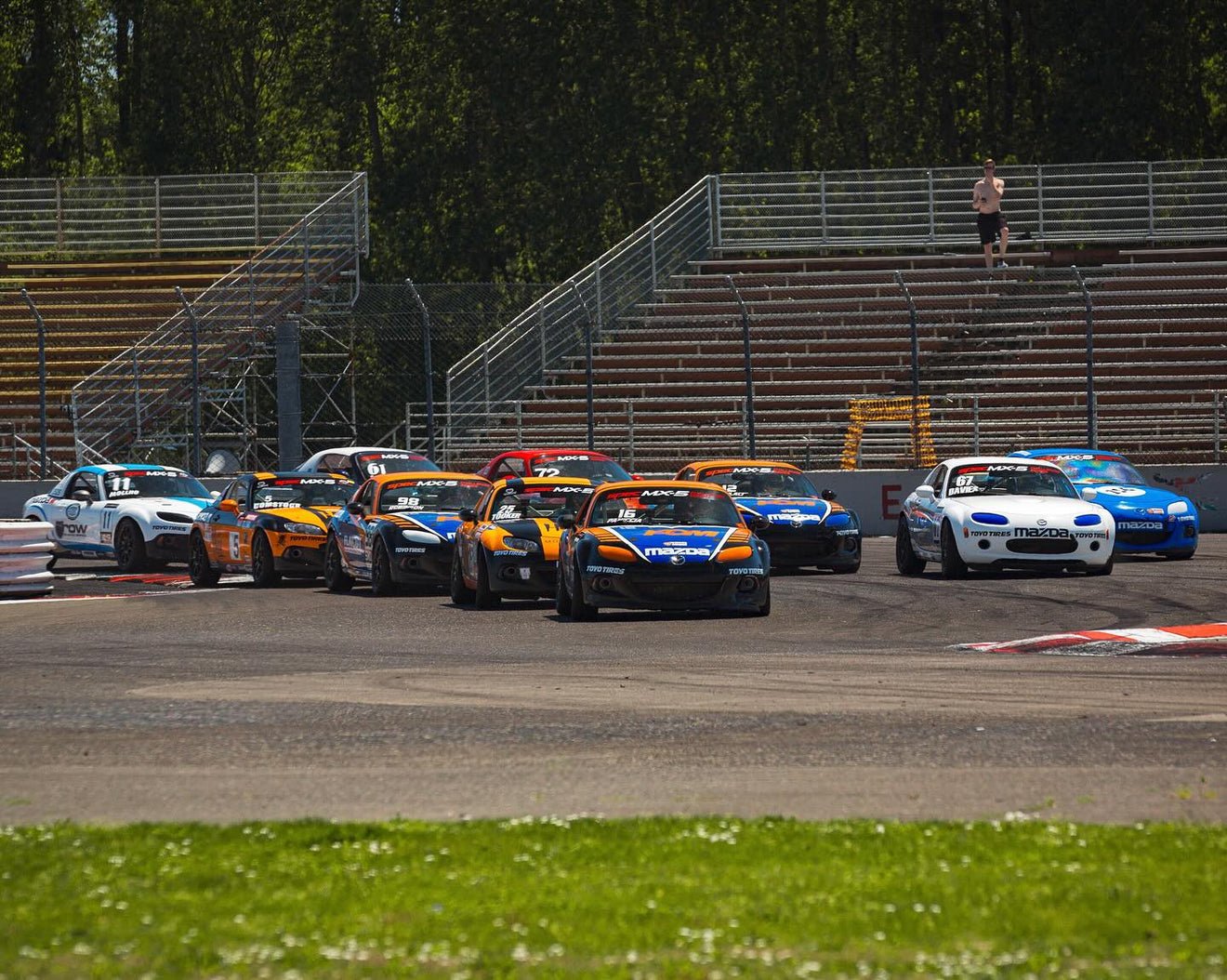 About Us – Flatout-Motorsports